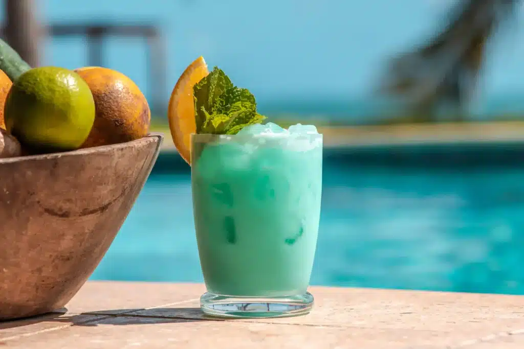 Charlie's Pool Bar - Almond Beach Resort at Jaguar Reef